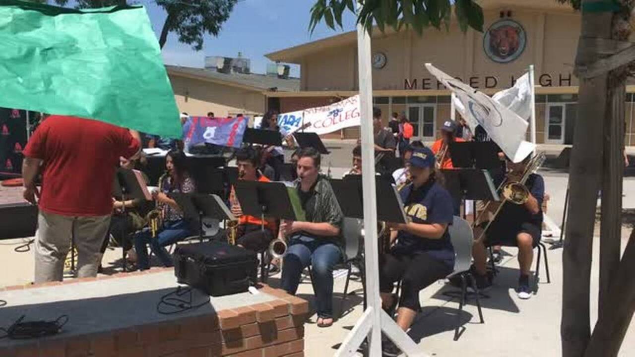 Ceremony held for Merced High School seniors | Merced Sun-Star