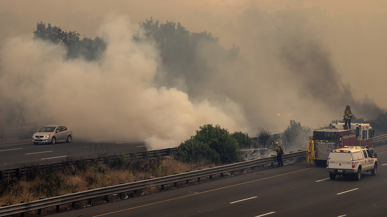 Flames from Lightning Complex fire jump I-80 near Fairfield ...