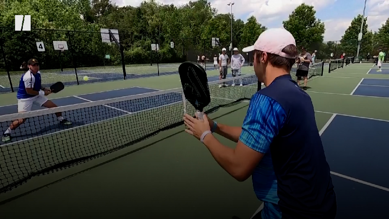 David Njoku Wears Full Mask To Game After Burn Injury | HuffPost ...