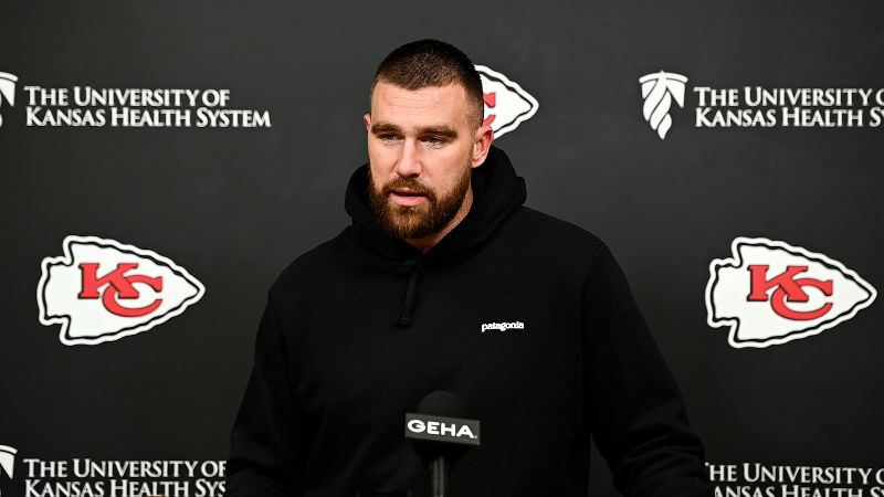 Travis Kelce talks offensive growth, praises rookie wide receiver ...