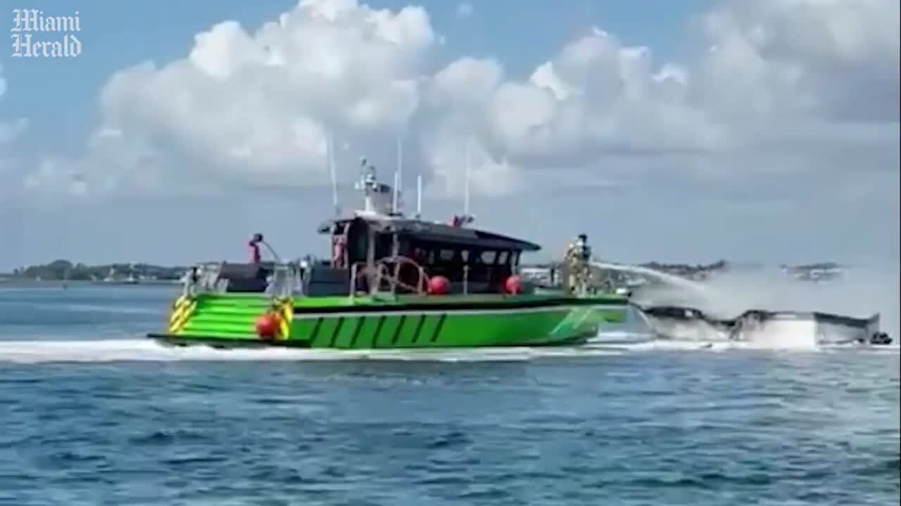 Miami-Dade Fire Rescue battles boat fire off Dinner Key | Miami Herald