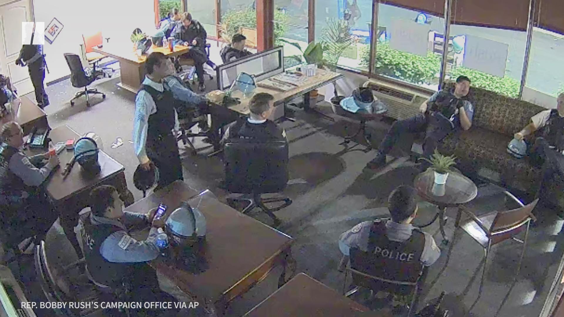 Chicago Cops Caught On Camera Napping, Relaxing In Lawmaker’s Office ...