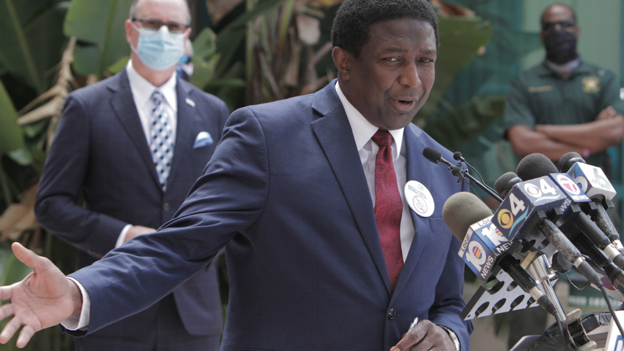 Broward to shut down businesses that defy coronavirus orders | Miami Herald