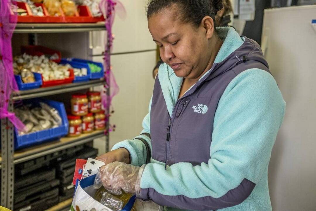 A food bank where you get to pick what you like | Tacoma News Tribune