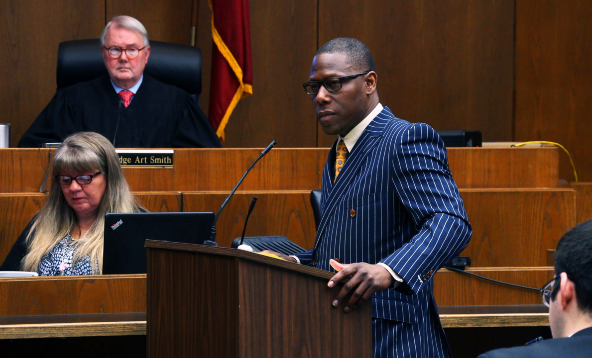 Defense attorney Stacey Jackson says client Roger Lee Thomas shot half ...