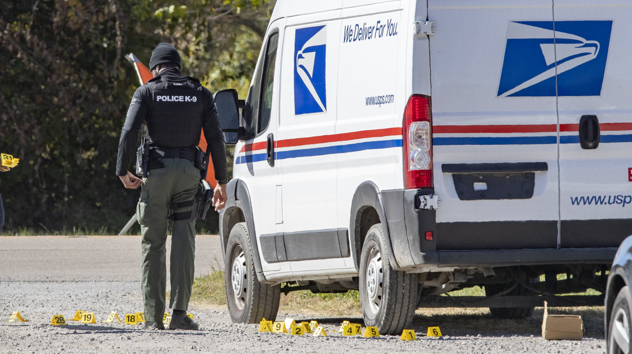 Police on scene, gun fire, USPS vehicle in East St. Louis | Belleville ...