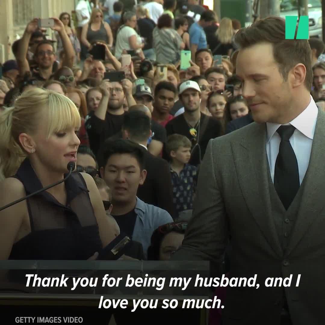 Anna Faris Is 'So Scared' To Release 'Intimate' Book About Her Life ...