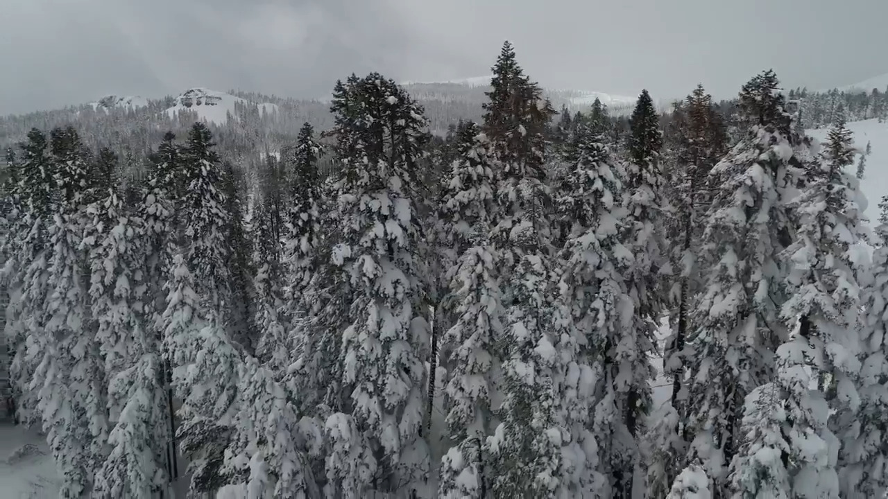 CA weather drone video: Snow on Donner Pass off Interstate 80 ...