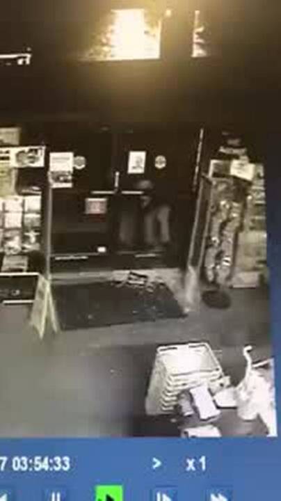 Darlington police looking for suspects after Dollar General robbery ...