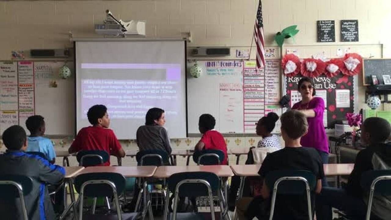Rapping teacher keeps middle school students engaged | Charlotte Observer