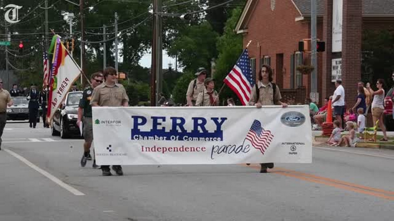 Scenes from the the sixth annual Independence Parade in Perry | San ...