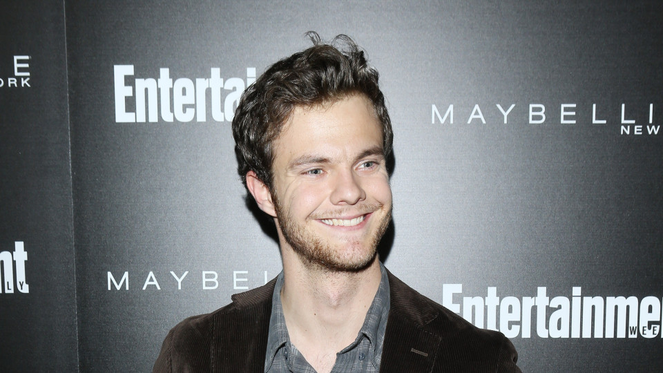 Jack Quaid On Growing Up With Famous Parents Dennis Quaid And Meg Ryan ...