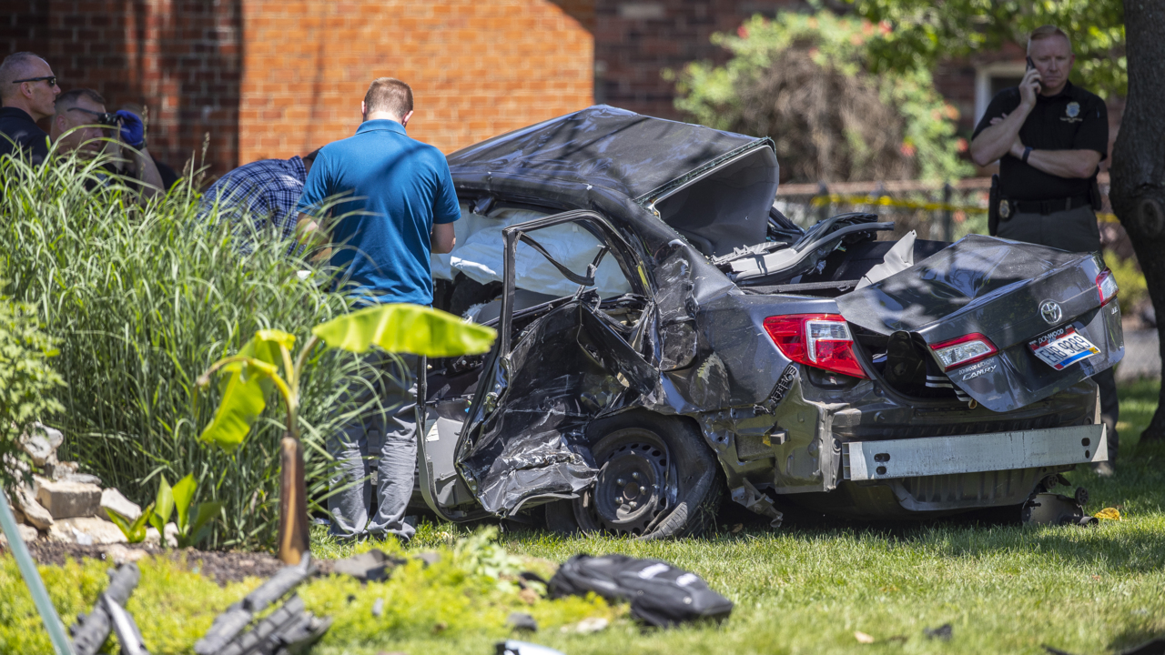Police Respond To Fatal Crash In Lexington Neighberhood Lexington