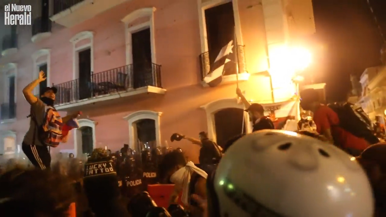 Terminan en agresiones las protestas en Puerto Rico | El Nuevo Herald