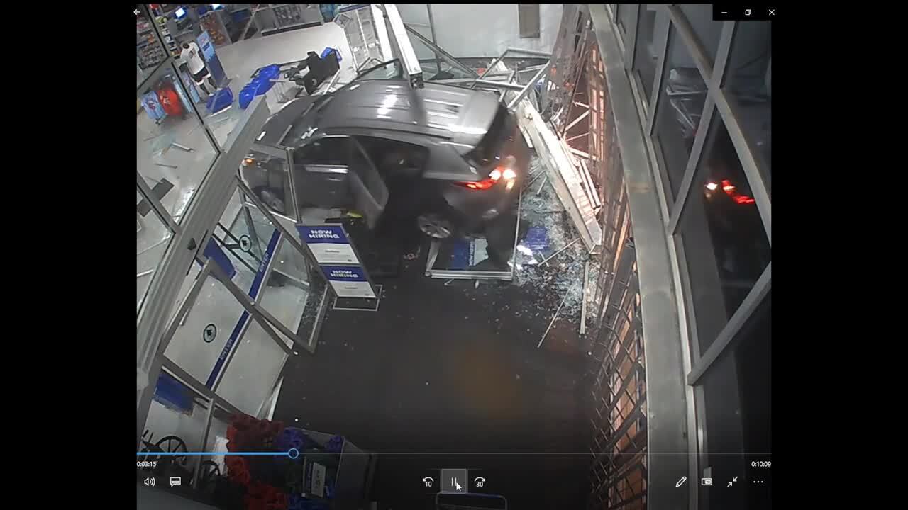 Watch Suspects Drive Car Through Academy Sports Store Ofallon Il To