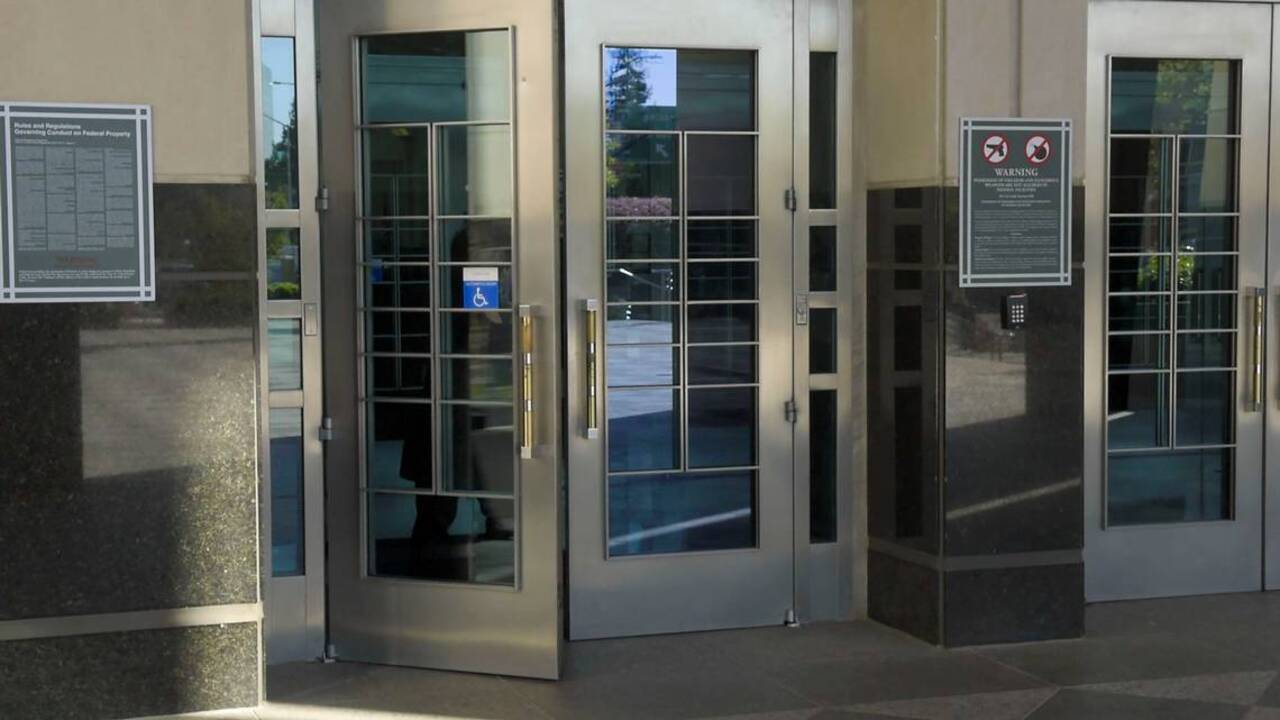 Ask Sacto 911 Crime Q&A: Where are defendants in federal cases ...