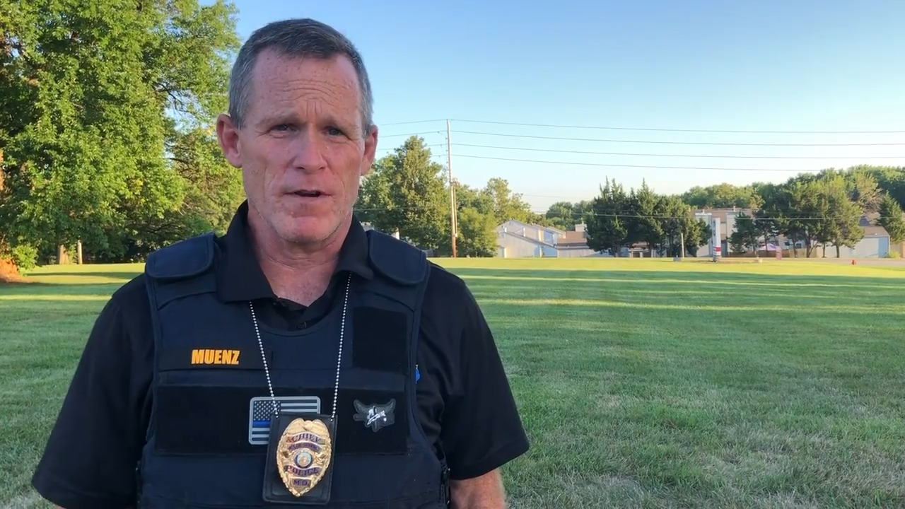 Blue Springs police chief describes fatal shooting by officers | Kansas ...