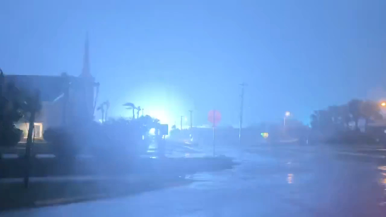 Transformer blows in Florida amid Tropical Storm Nicole | Miami Herald