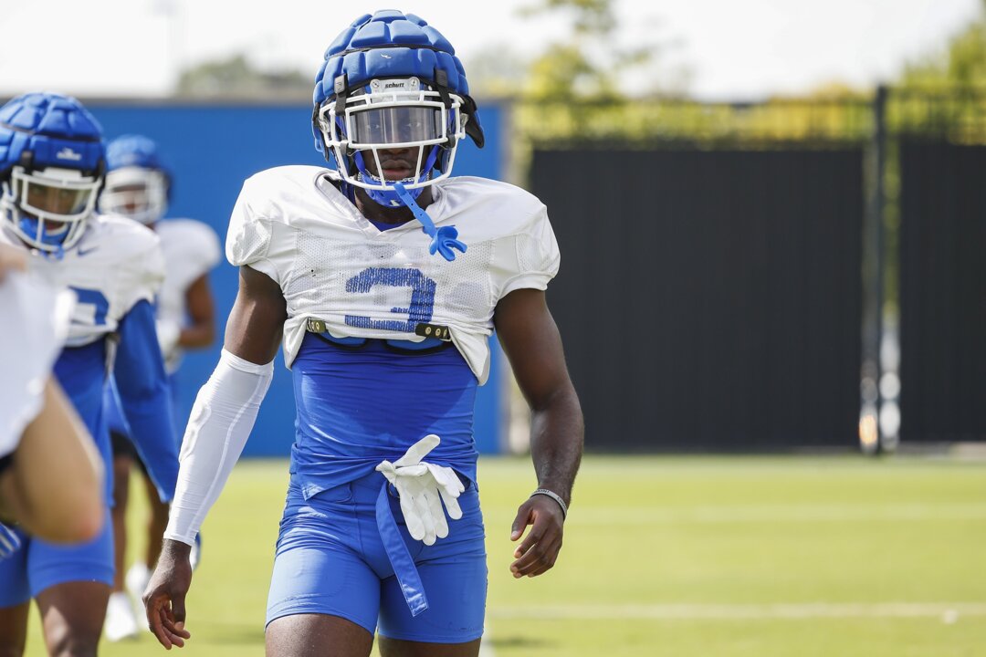 UK football freshman Alex Afari expected to make an impact | Lexington ...