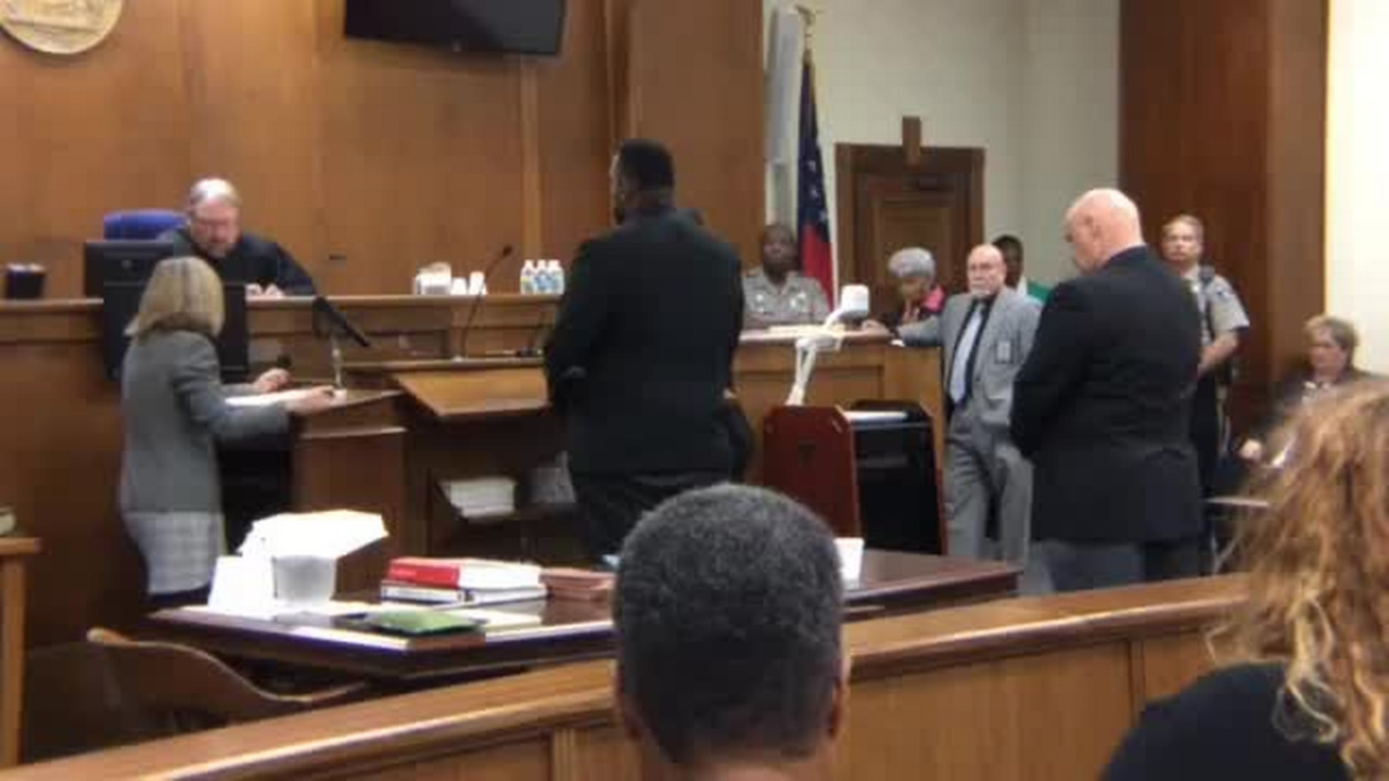 Video Former Macon Cop Pleads Guilty To Having Sex With Suspect