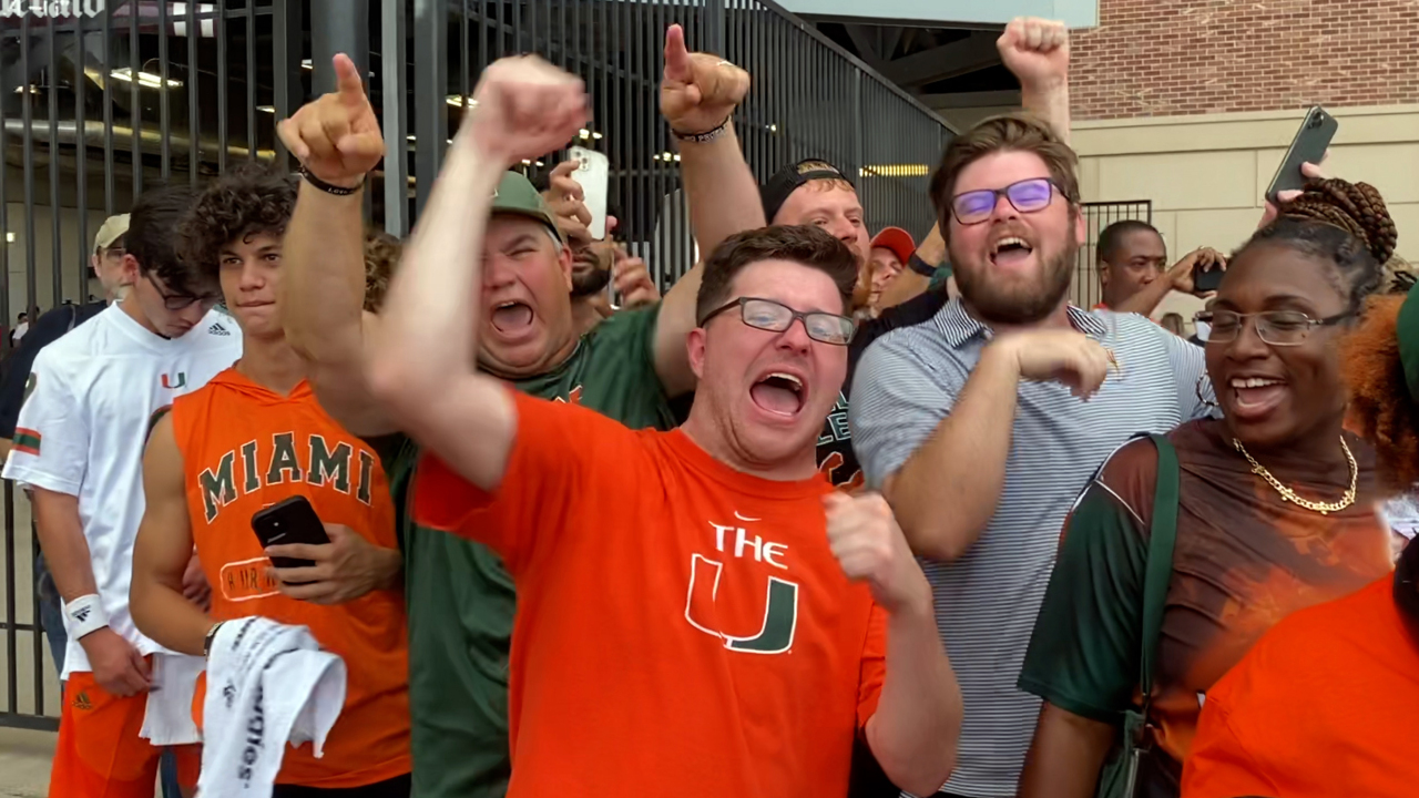Miami Hurricanes Canes Walk before game at Texas A&M | Miami Herald