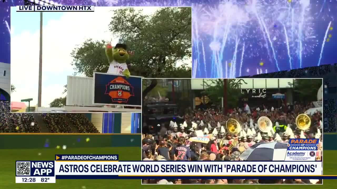 El senador Ted Cruz es abucheado durante el Desfile de Campeones de los ...