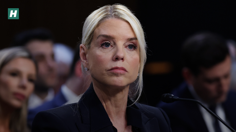 Pam Bondi Inadvertently Shows Handwritten Attack Notes At Hearing ...