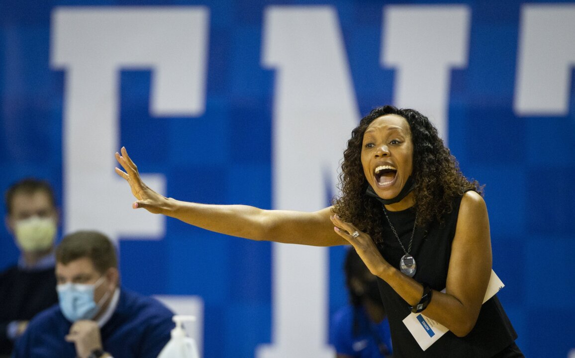 Kentucky women's basketball coach Kyra Elzy wins honor | Lexington ...