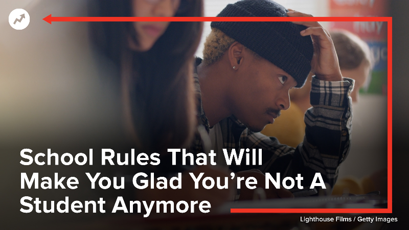 Substitute Teacher Accused Of Mooning Middle School Class | HuffPost ...