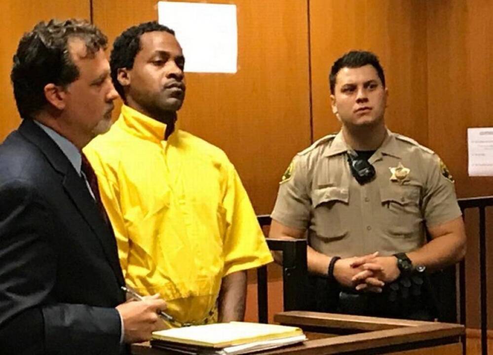 Accused spree killer Kori Muhammad shouts during court appearance | The ...