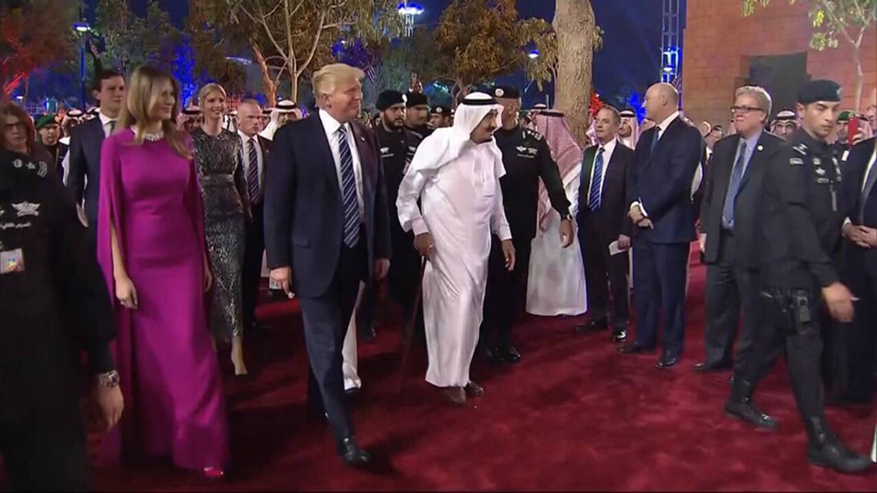 Trump joins in traditional Saudi dance | Fresno Bee