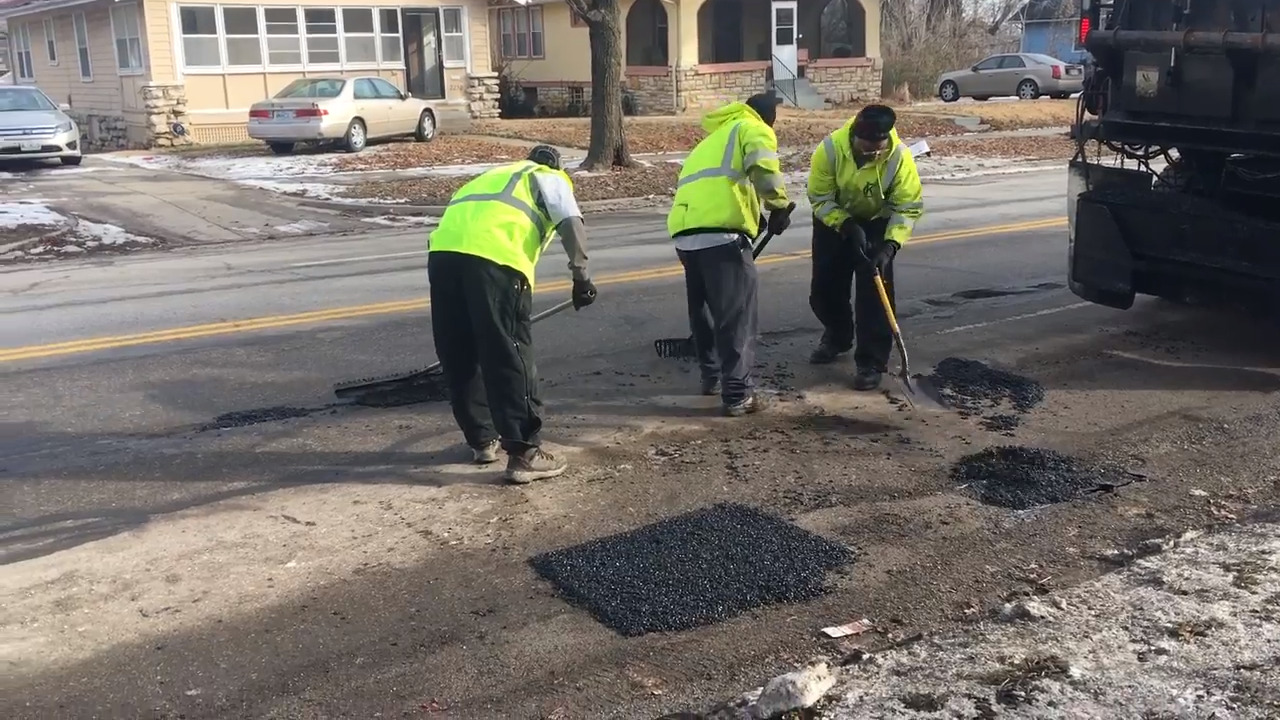 Crews work to fix more than 1,400 potholes throughout Kansas City ...