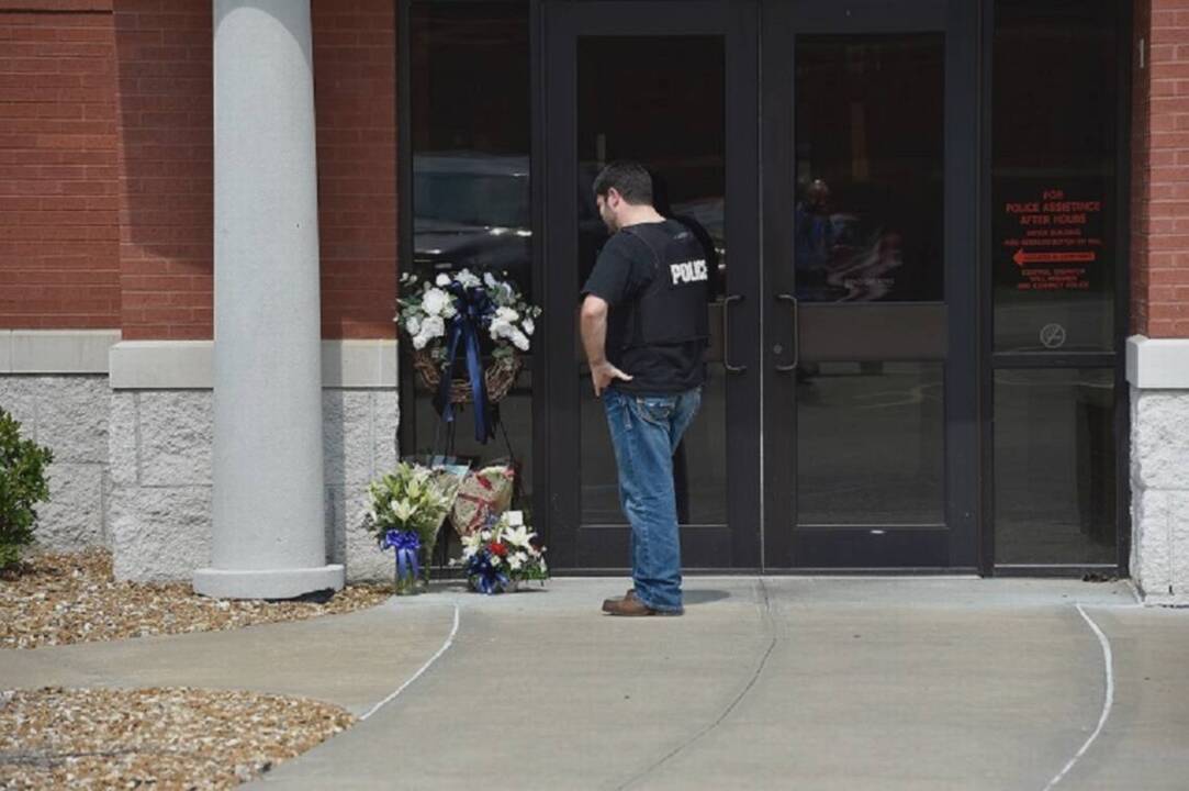 Ian McCarthy now a suspect in Clinton officer killing | Kansas City Star