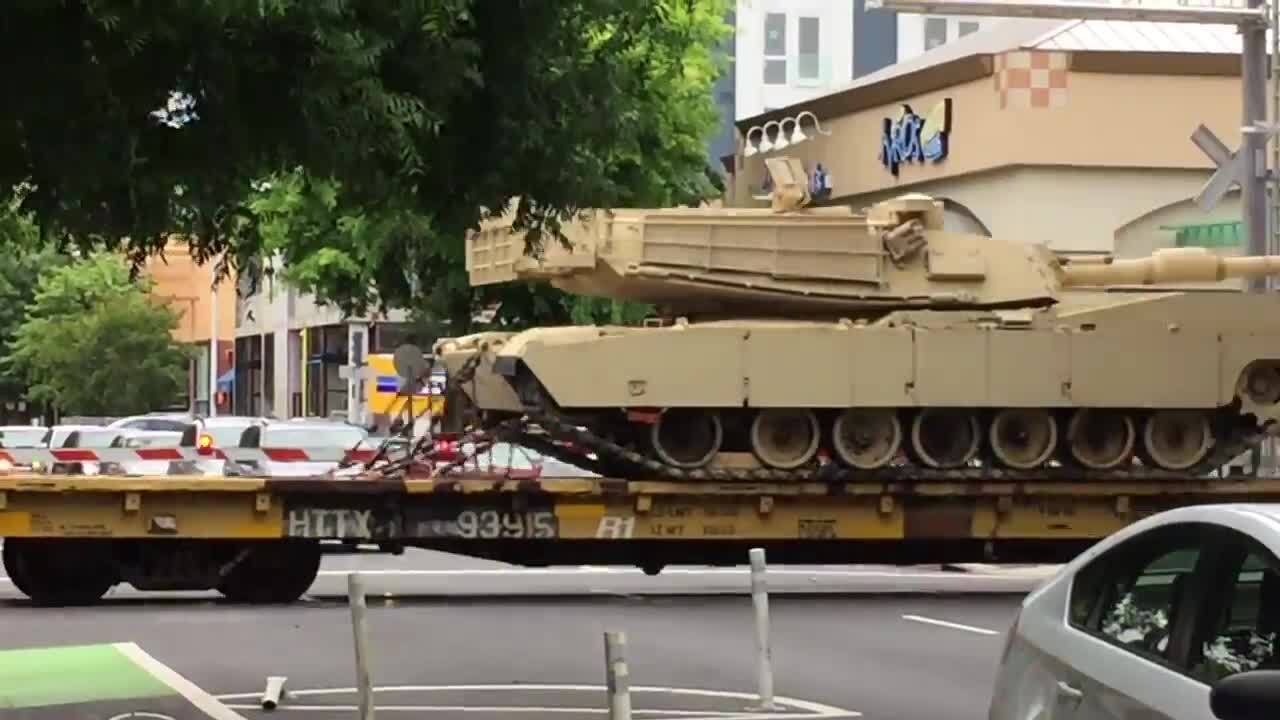 See train in Midtown carrying military tanks | Sacramento Bee