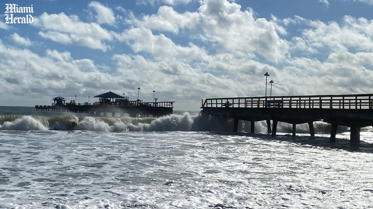 Anglin's Pier in Lauderdale-by-the-Sea damaged because of Nicole ...