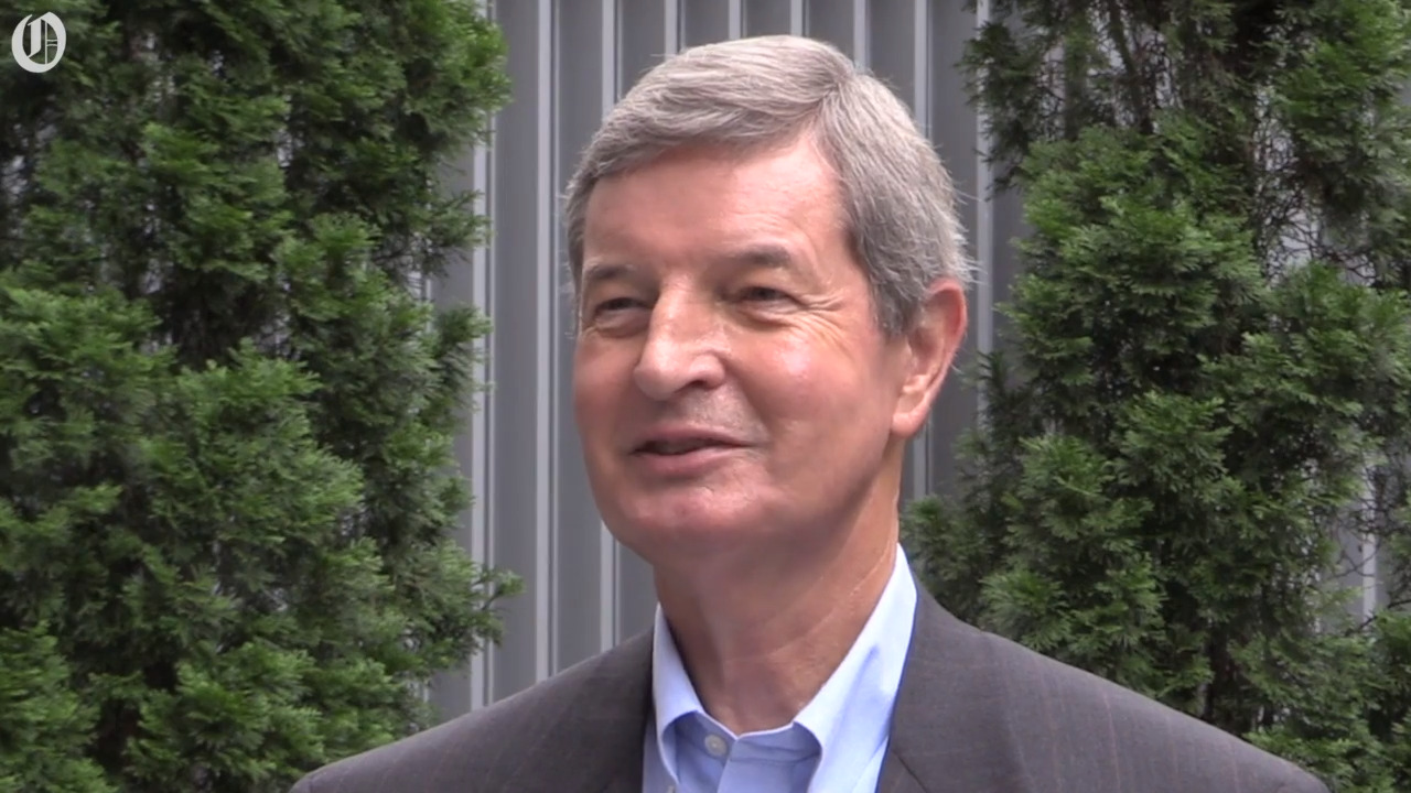 Truist CEO talks about his rise to leadership | Charlotte Observer