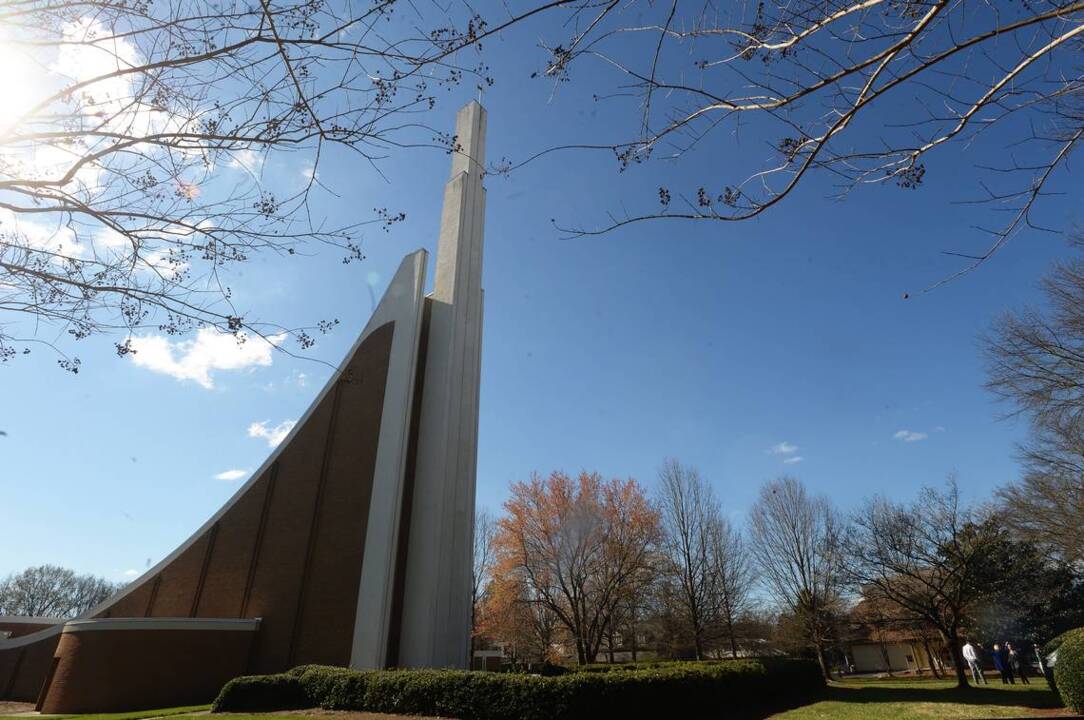 Sharon UMC congregation says goodbye to 'ski slope' church building ...