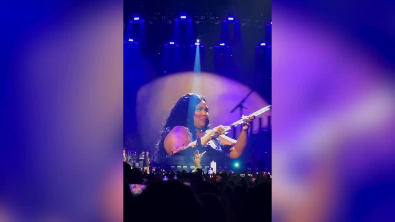 Video: Lizzo performs with James Madison’s crystal flute | Kansas City Star