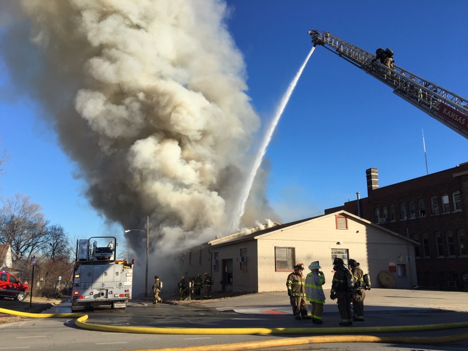KCK firefighters battle large storage facility fire | Kansas City Star