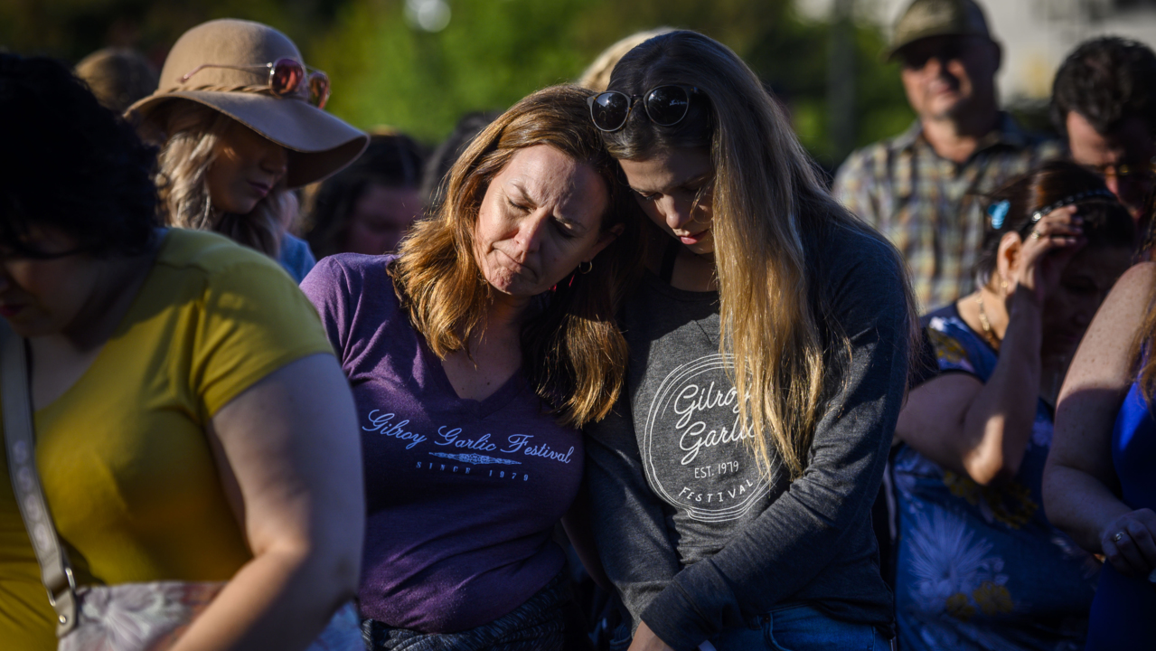 Gilroy Mourns Garlic Festival Shooting Victims At Vigil In Ca San