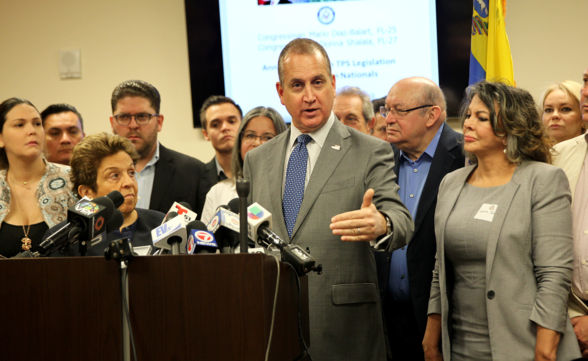 Trump must give protective status, TPS, to Venezuelans in US | Miami Herald