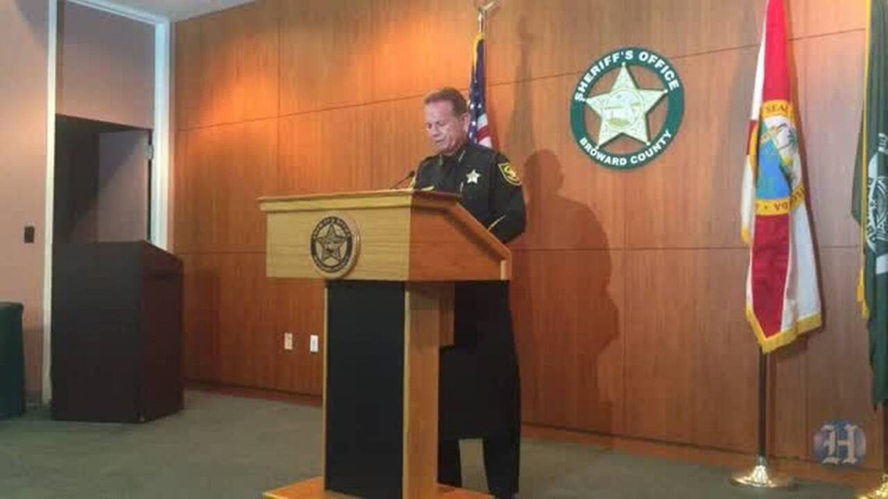 Broward sheriff gives update on escaped murder suspect | Miami Herald