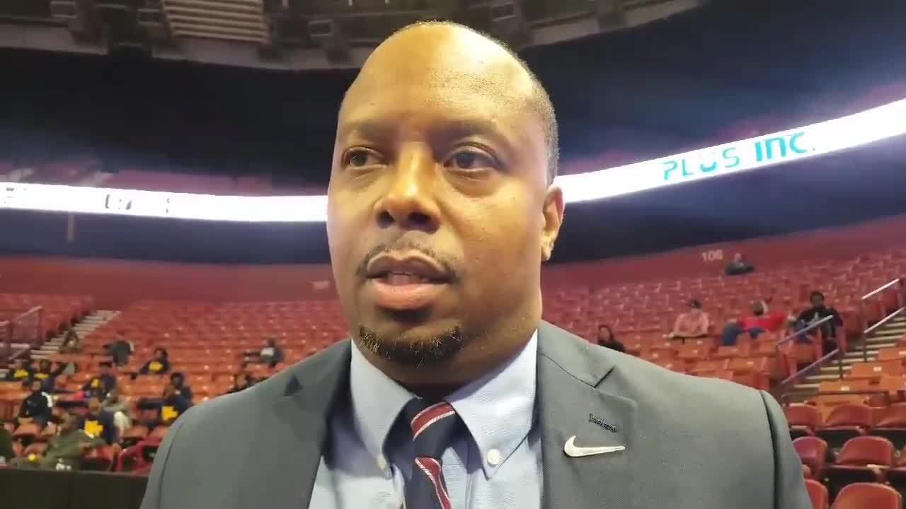 Gray Collegiate coach Dion Bethea discusses importance of his seniors ...