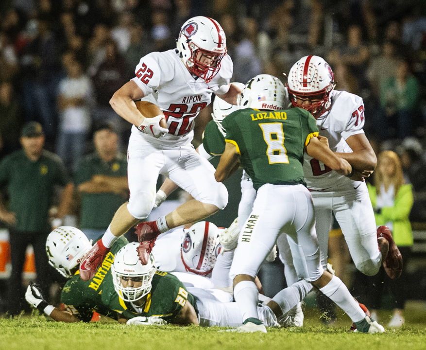 Bee photographers capture Modesto area high school football action ...