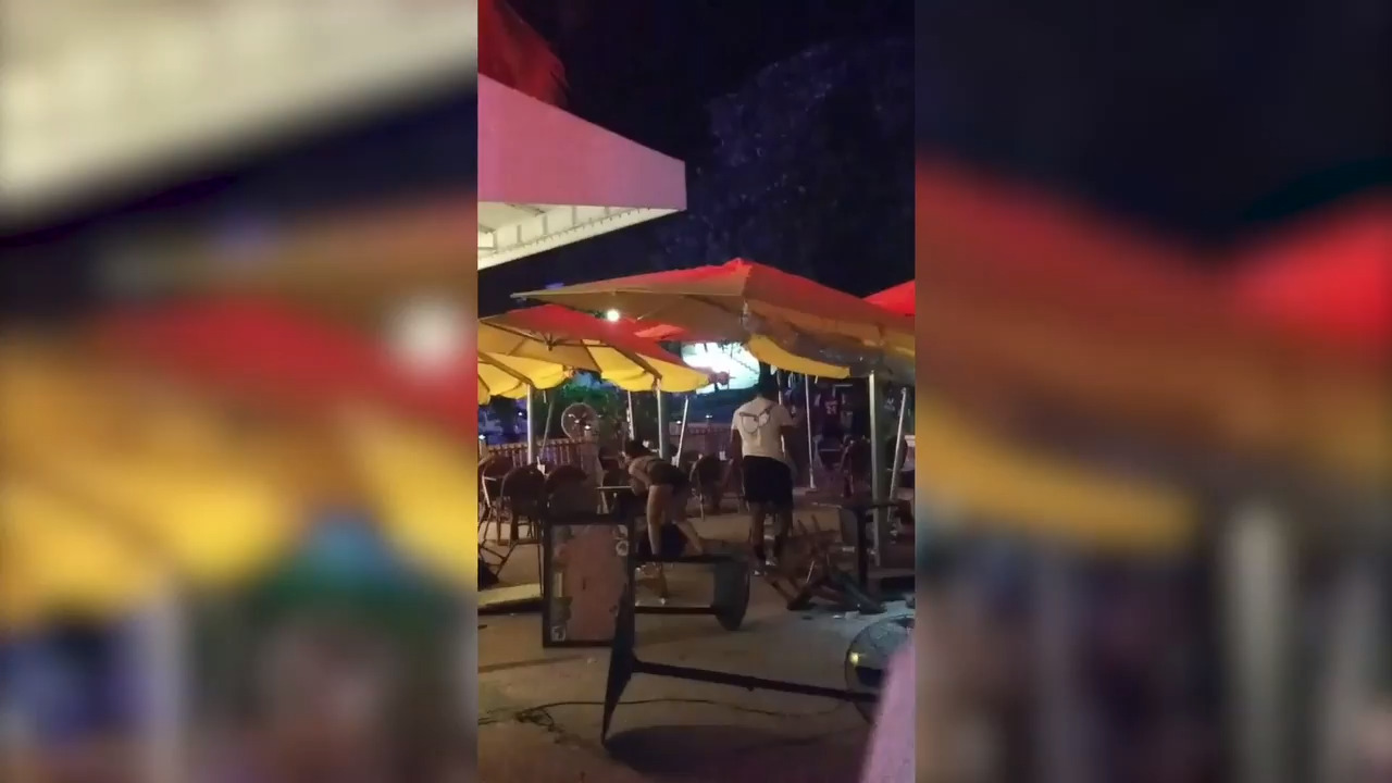 Fight breaks out outside Miami Beach bar | Miami Herald