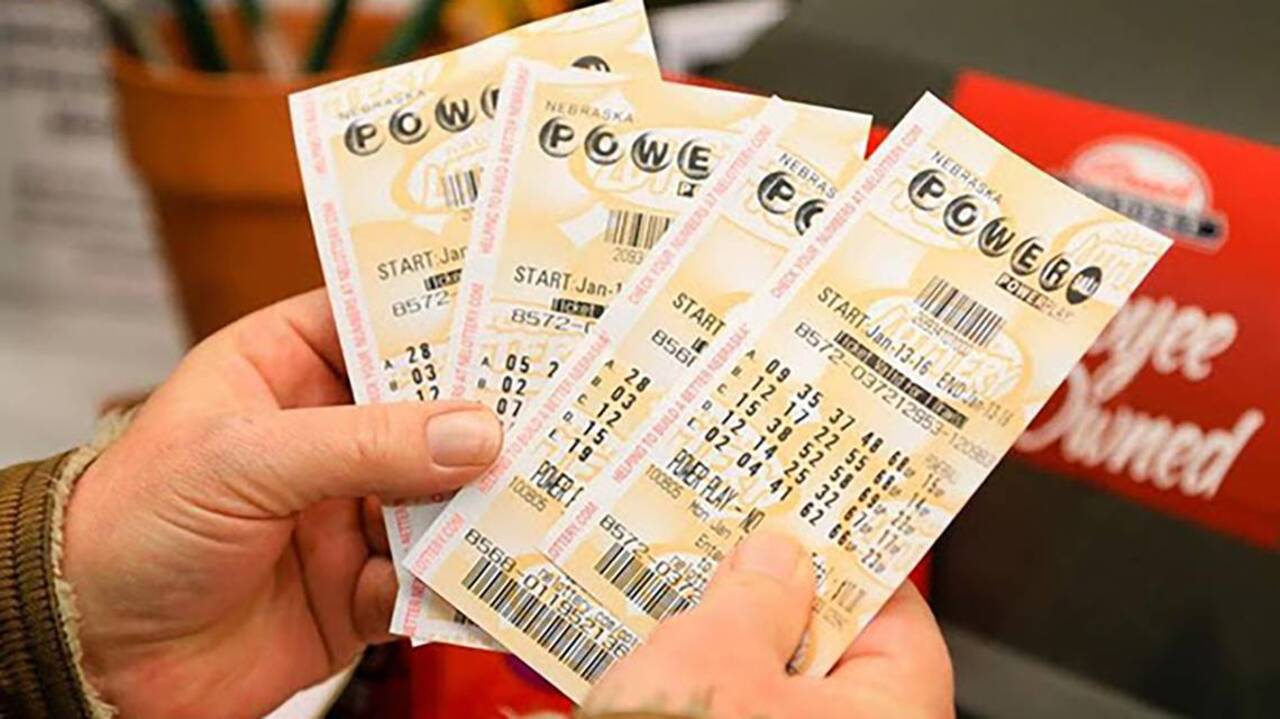 $3 Powerball ticket scores NC man big lottery prize | Charlotte Observer