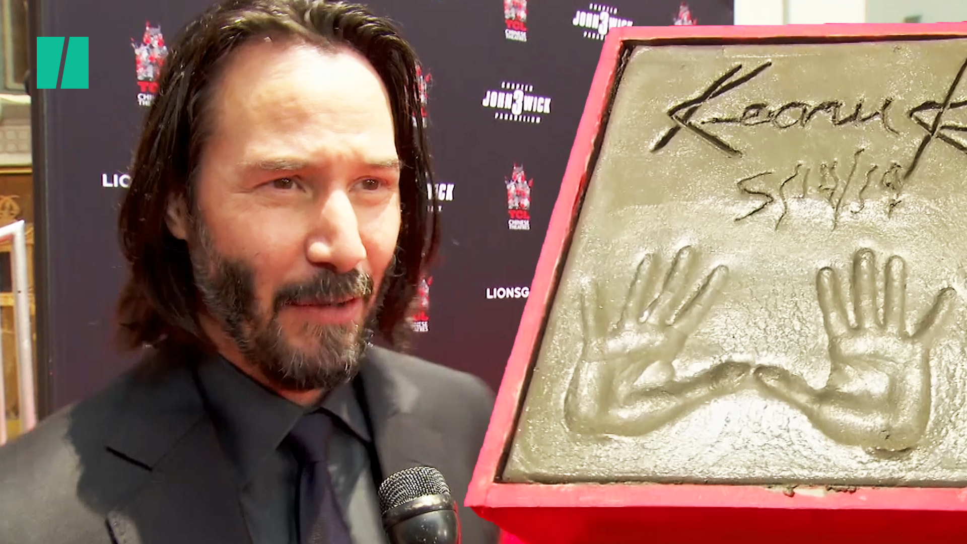 Keanu Reeves Sticks His Hands In Cement At Hollywood’s Chinese Theatre ...