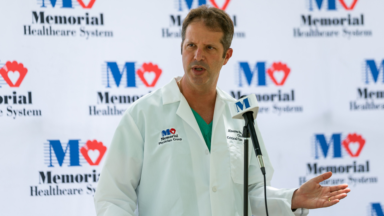 CDC director blames setbacks in mask policy on unvaccinated ...