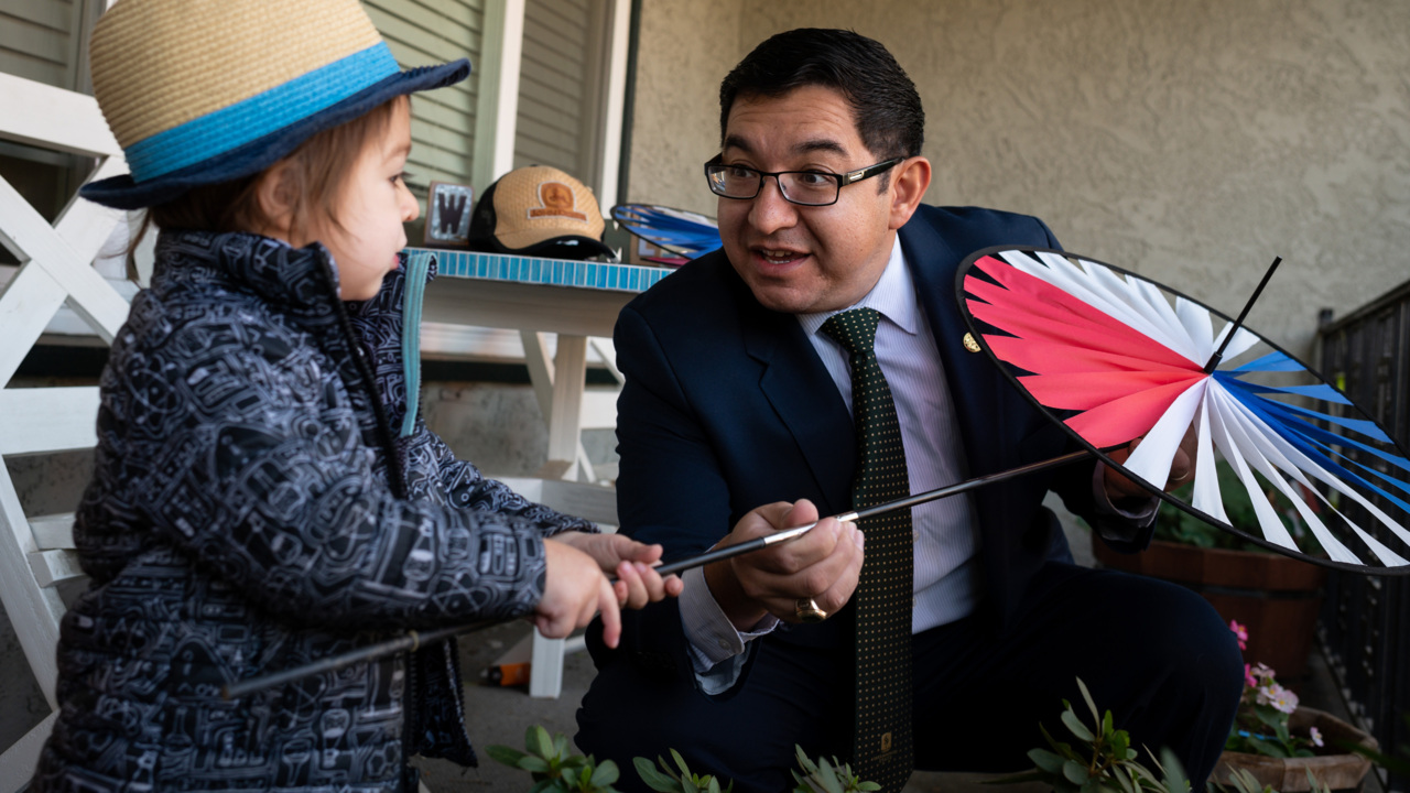 Once undocumented himself, Sacramento Vice Mayor Eric Guerra advocates ...