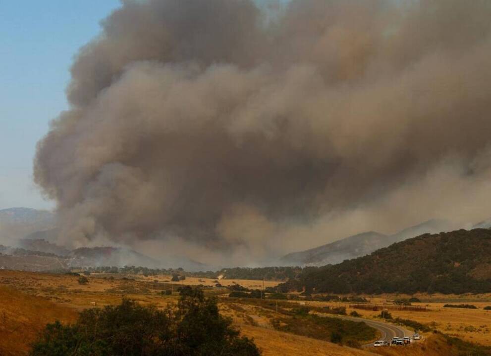 Scenes from the Alamo Fire east of Santa Maria | Charlotte Observer